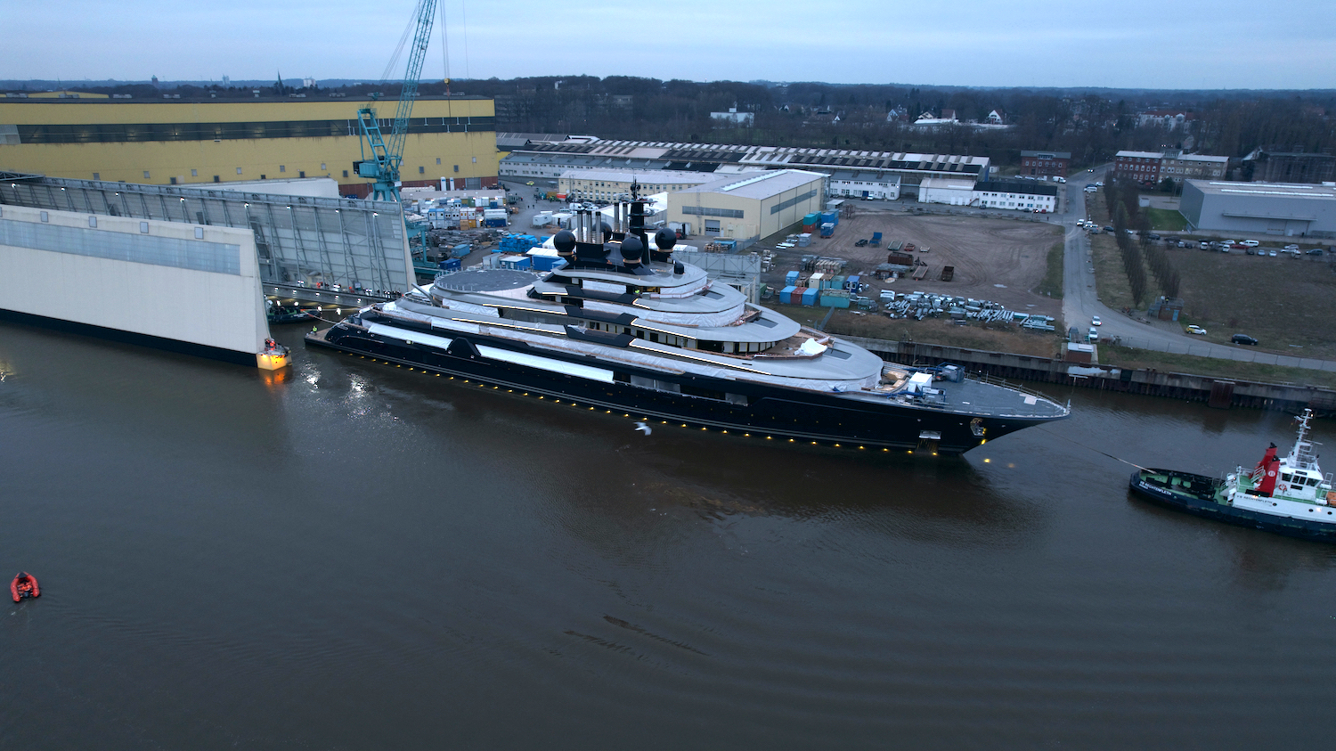 Yacht Project LUMINANCE, LURSSEN | CHARTERWORLD Luxury Superyacht Charters